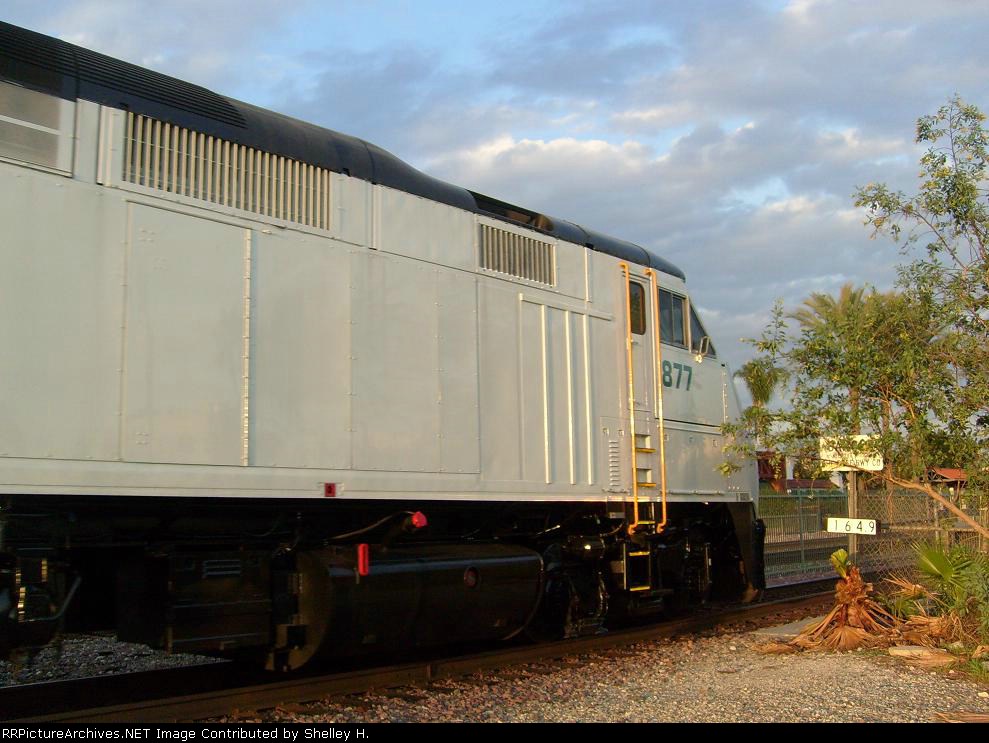 Metrolink Engine #877